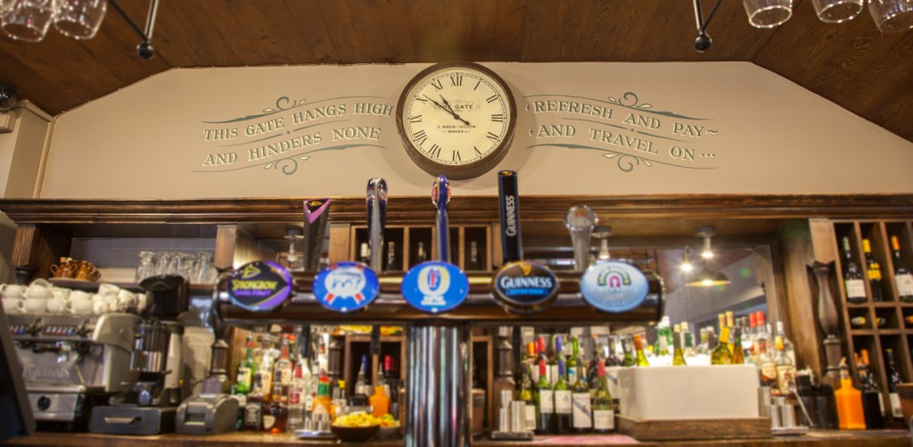 the_gate_bar_clock - The Gate Arkley